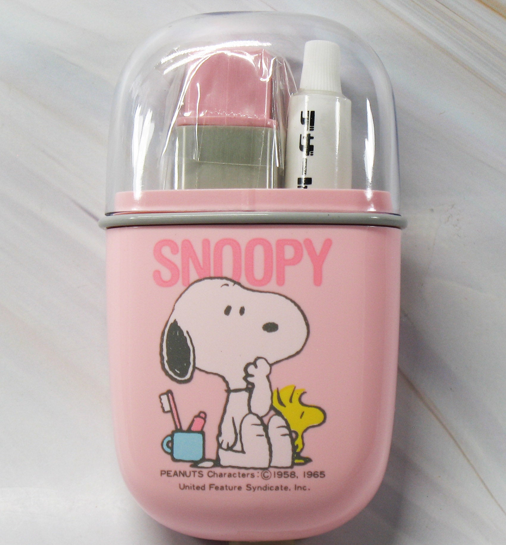 Snoopy Travel Toothbrush Set | snoopn4pnuts.com